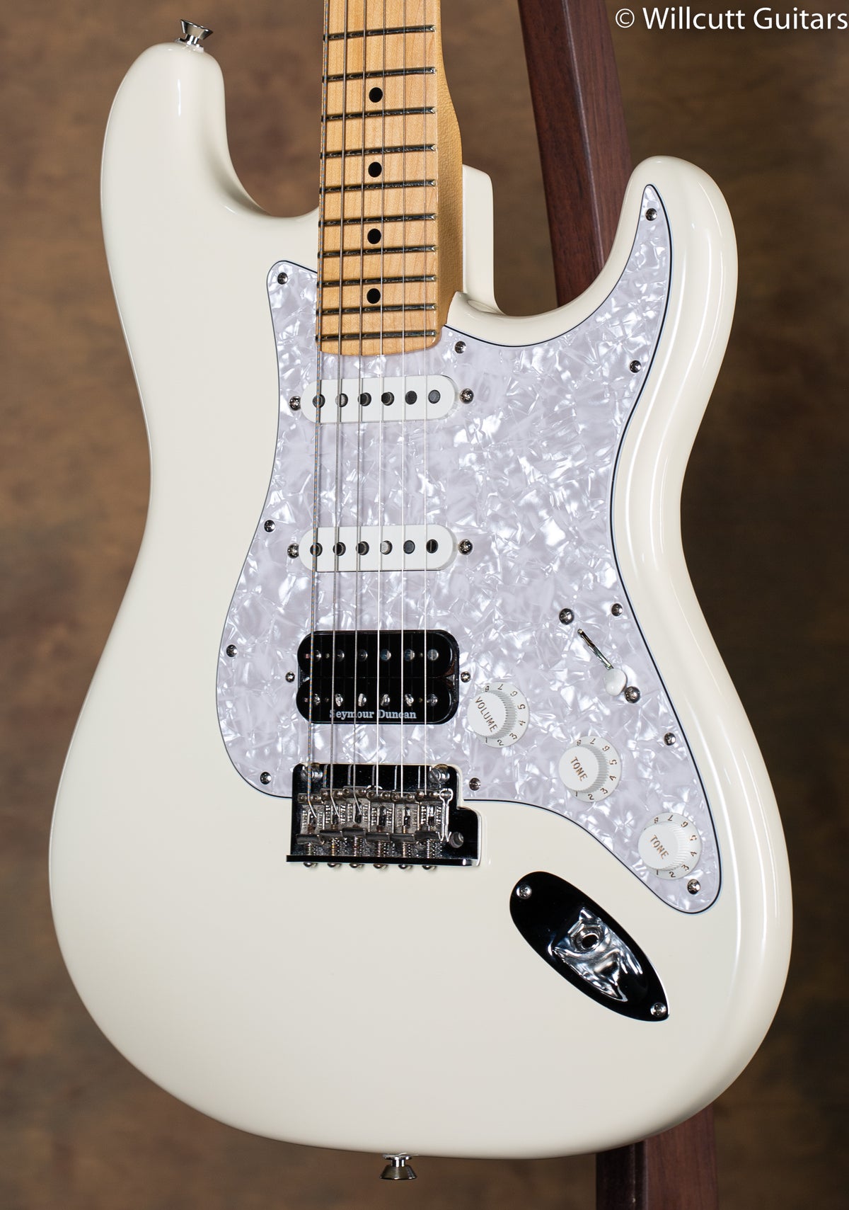 Fender American Standard Stratocaster HSS Olympic White - Willcutt Guitars